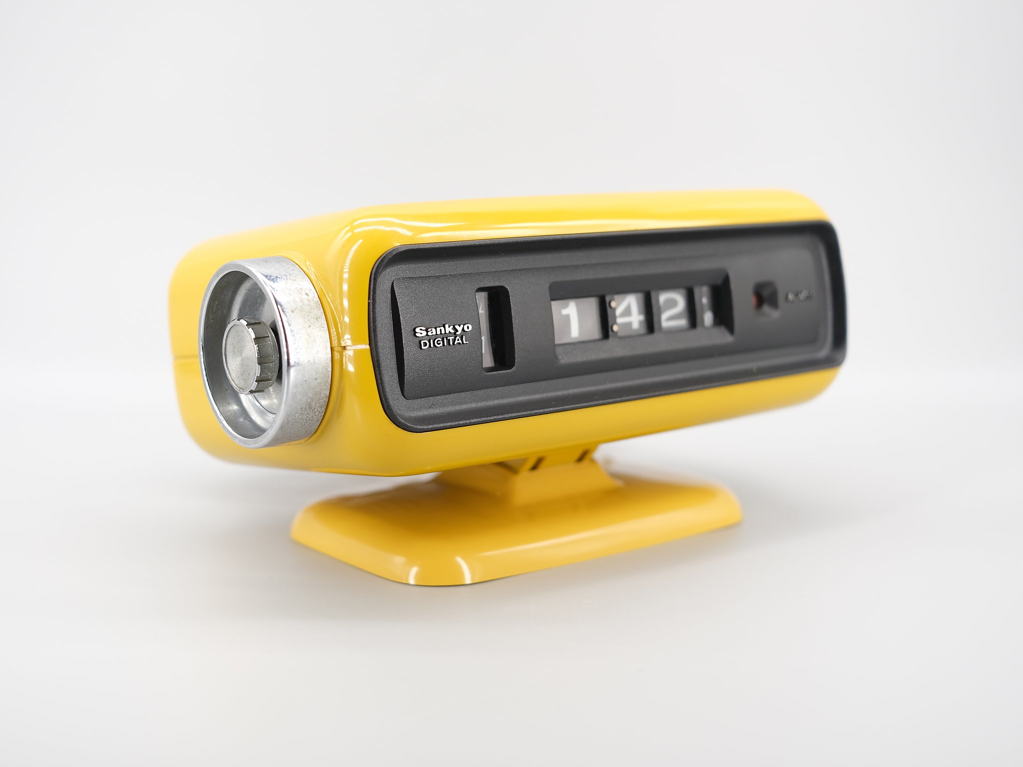 日本制 70s Sankyo DT-101A Digital Alarm Flip Clock 翻頁鐘 芥辣黃 – ohgee_store